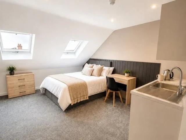 Room at Stafford Road, Southampton