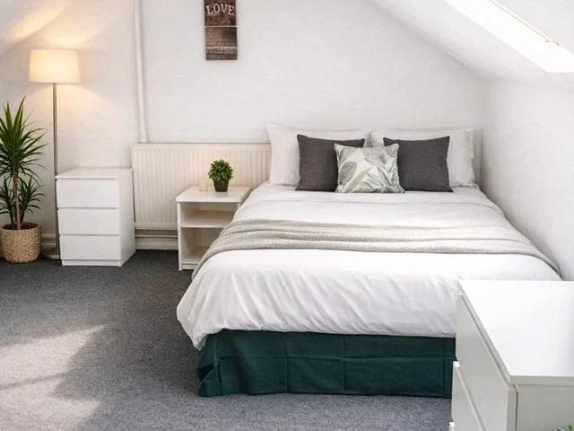 Room at Stafford Street, Walsall