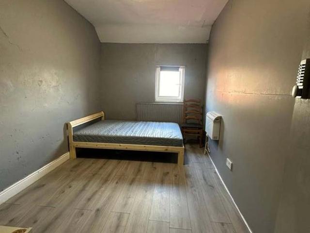 Room at Stafford Street, Leicester