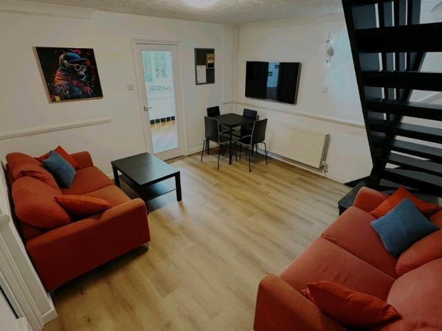 Room at Staple Hill Road, Bristol