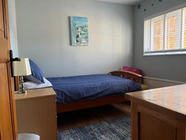 Room at Staples Close, Greater London