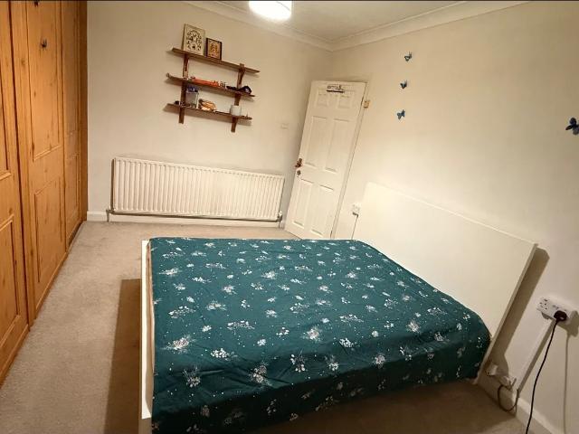 Room at Star Road, Greater London