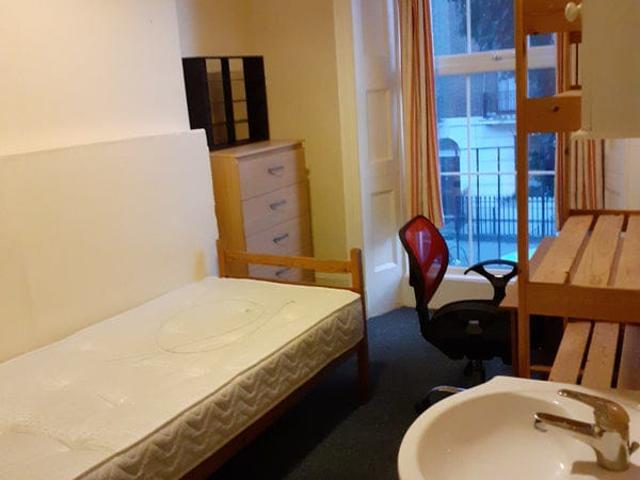 Room at Starcross Street, Greater London