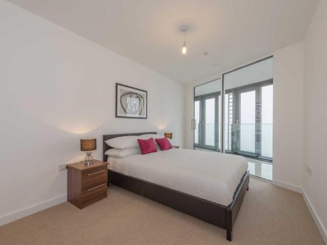 Room at Station Street, Greater London