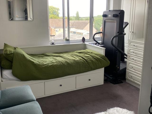 Room at Station Road, Gerrards Cross