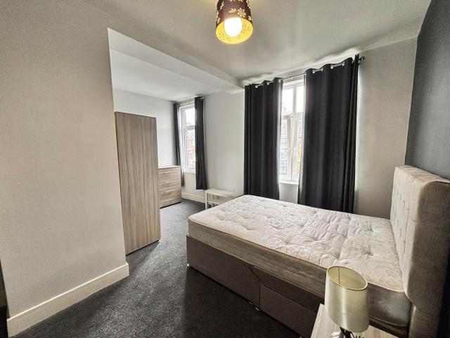 Room at Station Terrace, Leeds