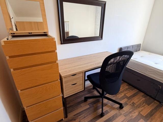 Room at Stebondale Street, Greater London