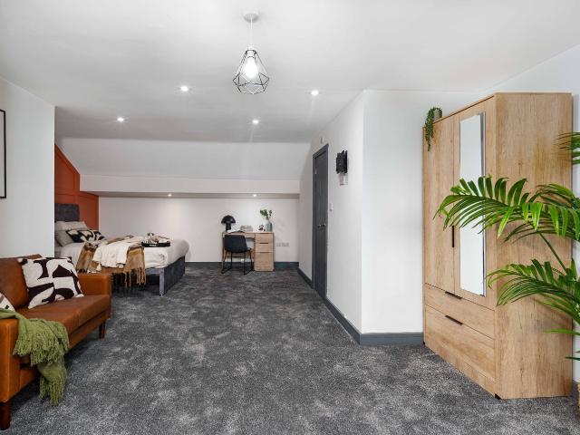 Room at Stephen Street South, Bury
