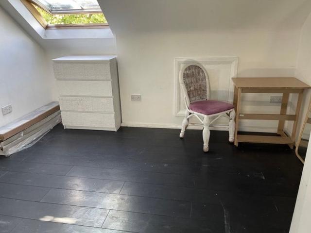 Room at Stepney Green, Greater London