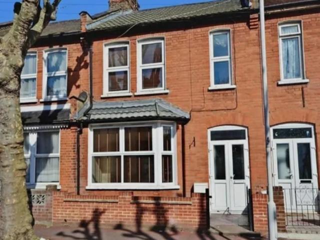 Room at Stevenage Road, Greater London
