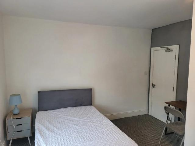 Room at Stewart Street, Nuneaton and Bedworth