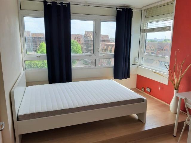 Room at Stewart Street, Greater London