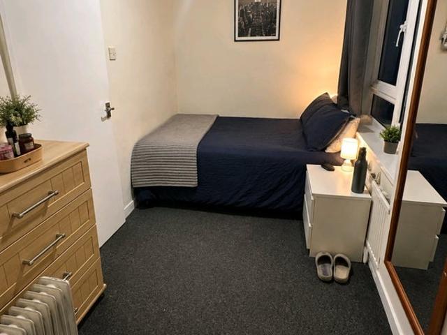 Room at Stewart Street, Greater London