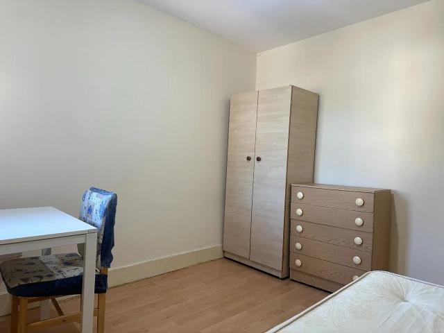 Room at Stewart Road, Greater London