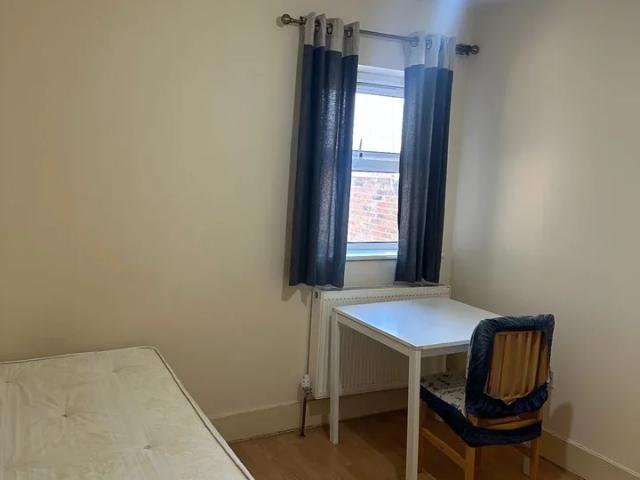 Room at Stewart Road, Greater London