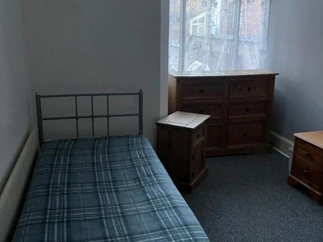 Room at Stimpson Avenue, Northampton