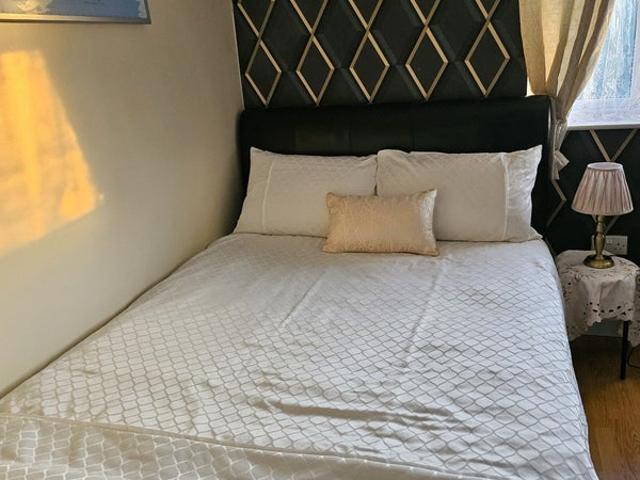 Room at Stirling Drive, Greater London