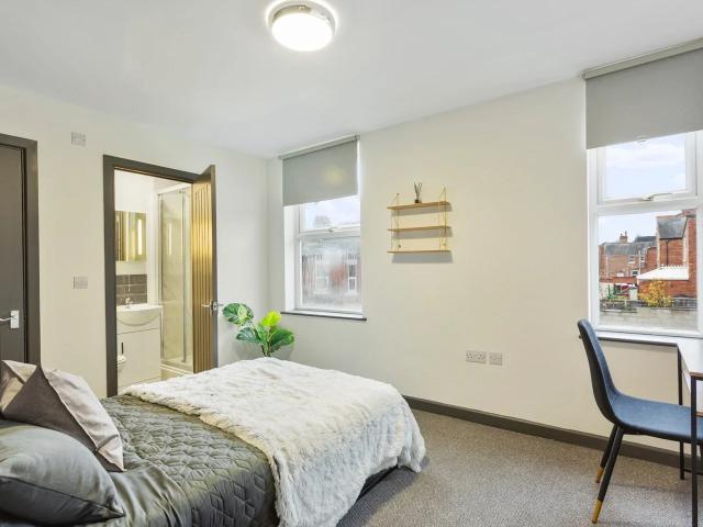 Room at Stone Hill Road, Derby