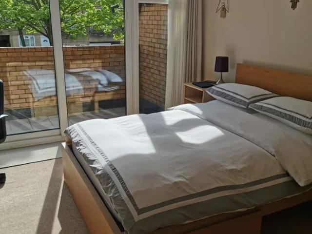 Room at Stonecrop Place, Milton Keynes