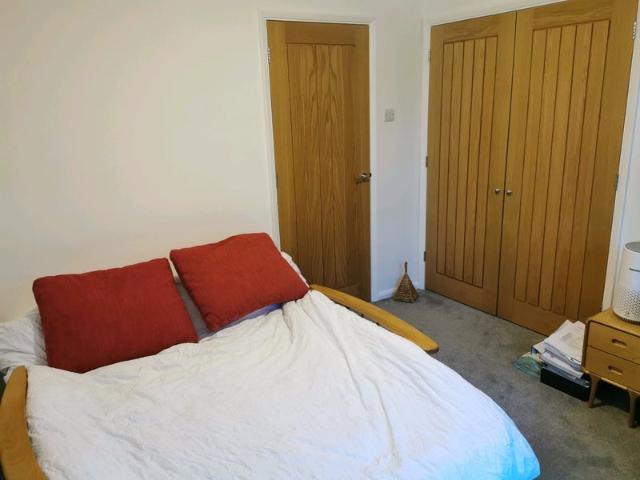 Room at Stonefield Close, Crawley