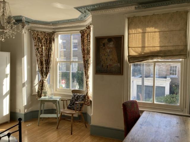 Room at Stockwell Green, Greater London