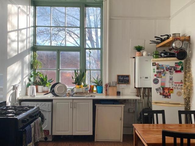 Room at Stockwell Park Road, Greater London