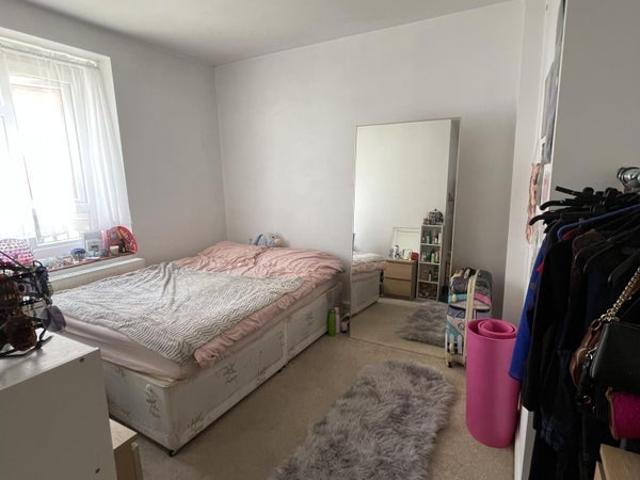 Room at Stockwell Road, Greater London