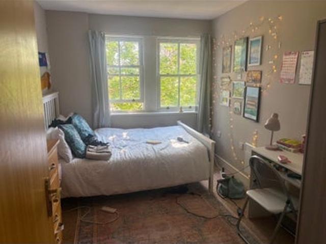 Room at Stockwell Road, Greater London
