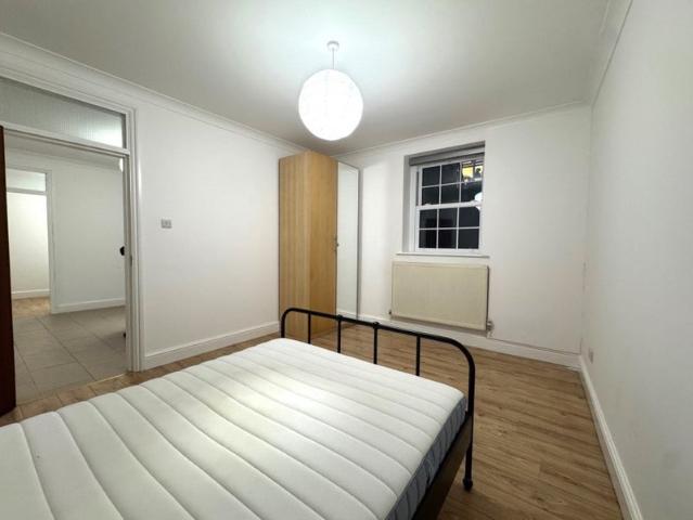 Room at Stoke Newington Church Street, Greater London