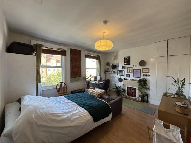 Room at Stoke Newington Road, Greater London