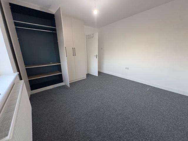 Room at Stoke Poges Lane, Slough