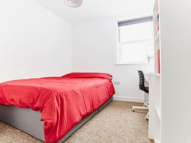 Room at Stokes Croft, Bristol