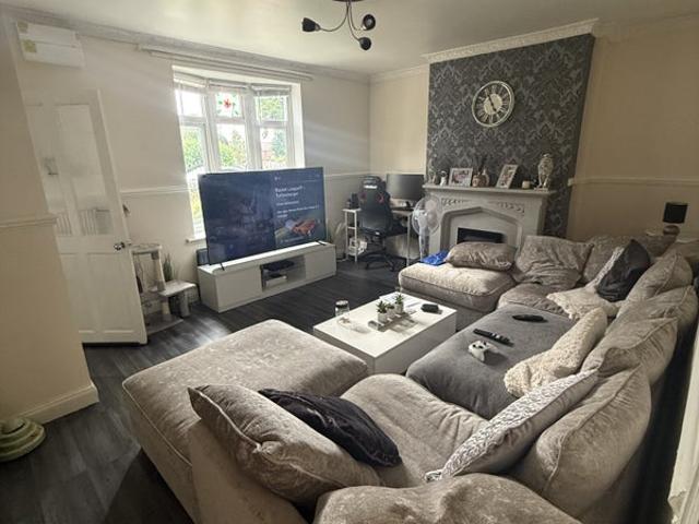 Room at Stokoe Avenue, Trafford