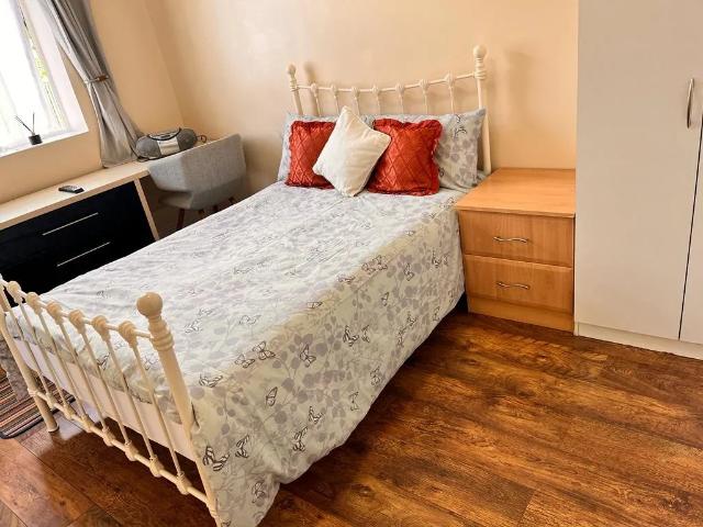 Room at Stourbridge Road, Brierley Hill
