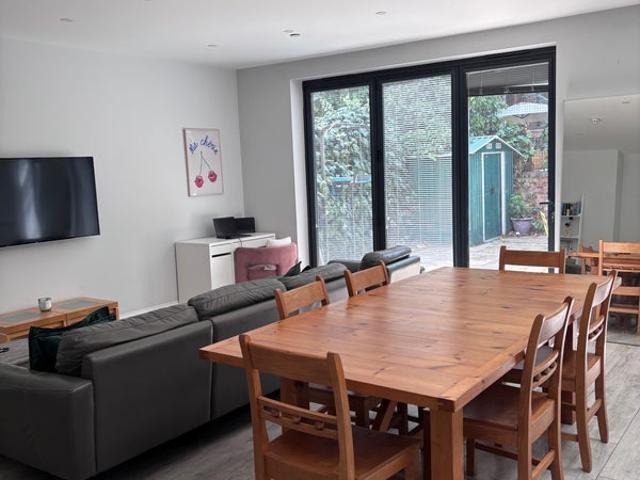 Room at Stroud Green Road, Greater London