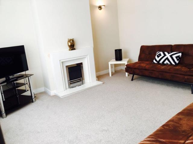 Room at Stratford Drive, Preston