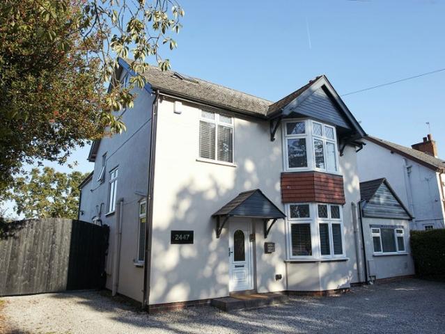 Room at Stratford Road, Metropolitan Borough of Solihull