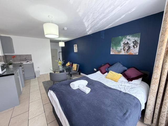 Room at Stratford Road, London