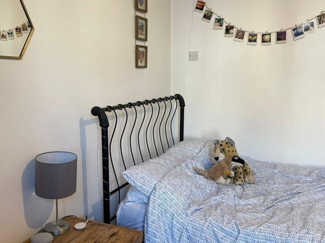 Room at Strathville Road, Greater London
