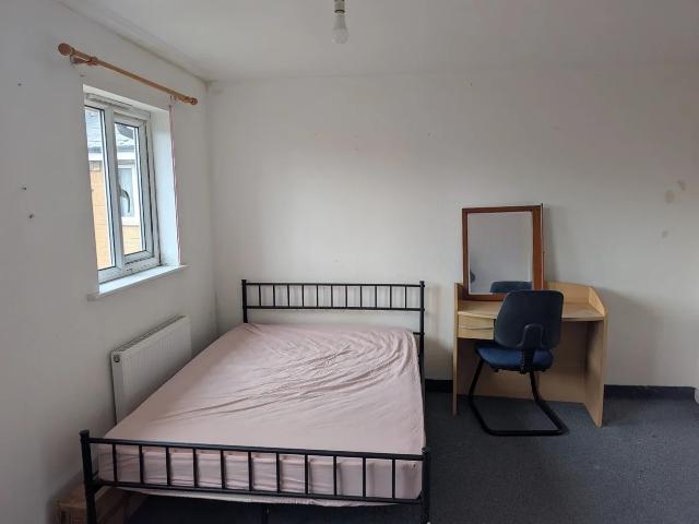 Room at Stratton Road, Gloucester