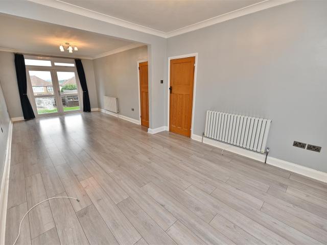 Room at Strafford Avenue, Greater London