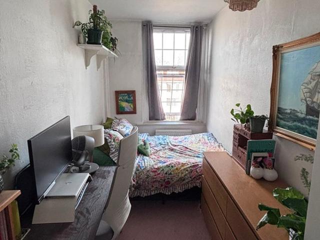Room at Streatham Hill, Greater London