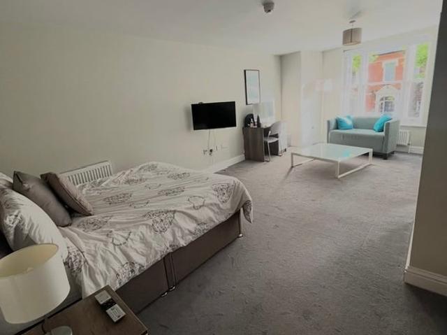 Room at Streathbourne Road, Greater London