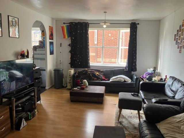 Room at Stubbs Drive, Greater London