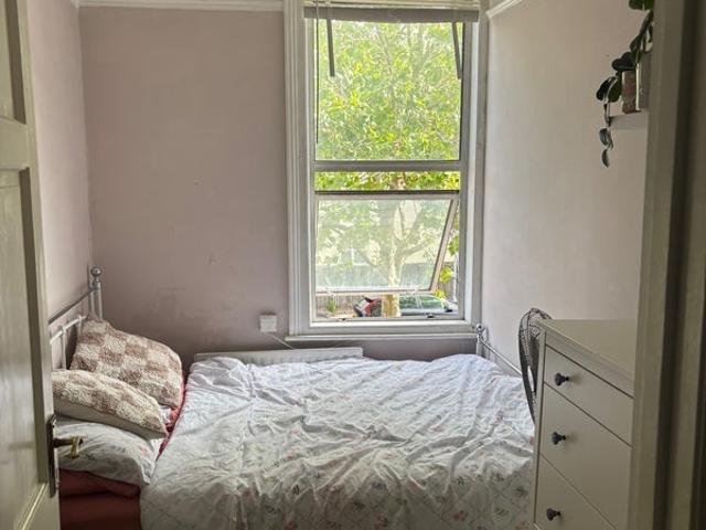 Room at Studholme Street, Greater London