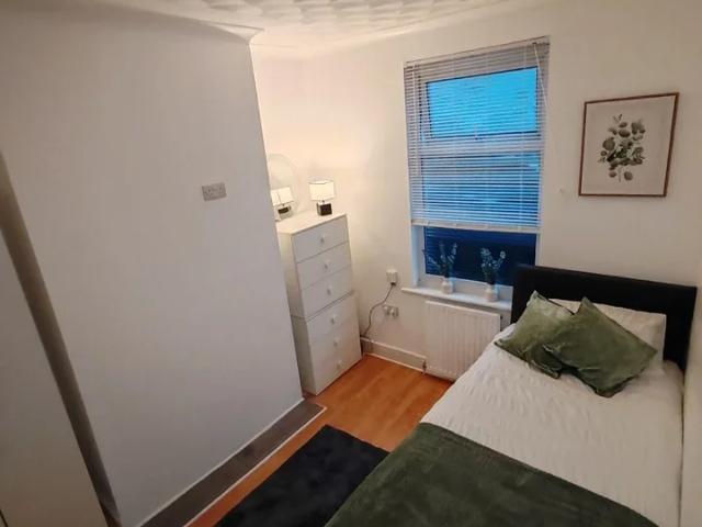 Room at Sturla Road, Chatham