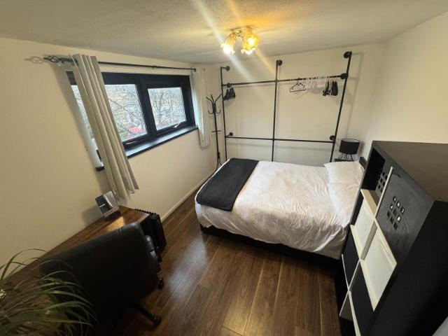 Room at Sturmer Way, Greater London