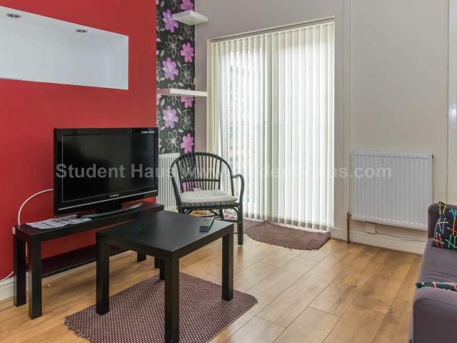Room at Suffolk Street, Salford