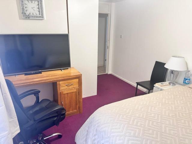 Room at Sullivan Drive, Crawley