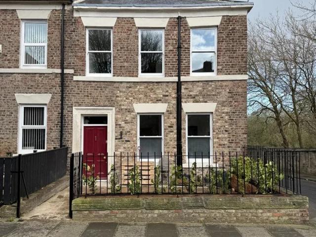 Room at Summerhill Grove, Newcastle upon Tyne